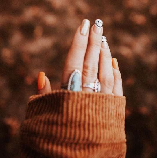 Fall Nails: Cute & Simple Manicure Inspo for Fall - Styled to Sparkle